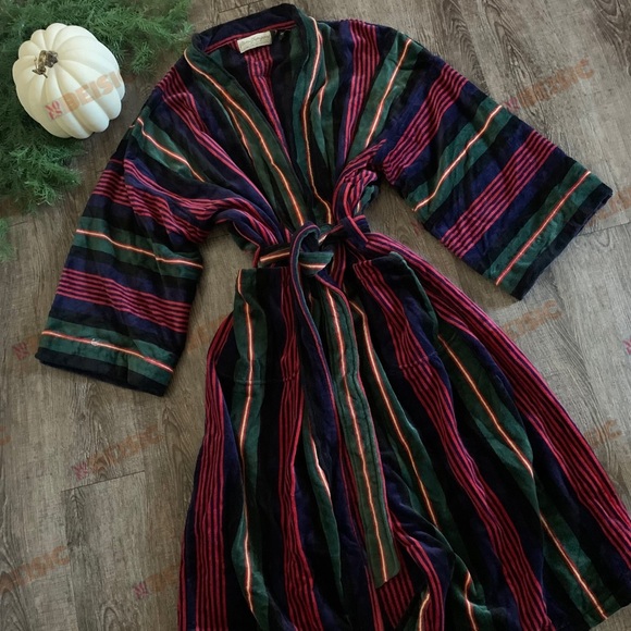 Norm Thompson | Other | Vintage 9s Norm Thompson Mens Multicolored Bath ...